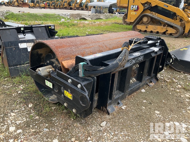 2021 Cat CV117 66 in Skid Steer Vibratory Roller in Jonesboro, Arkansas ...