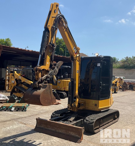 2022 Cat 304 Mini Excavator in Waipahu, Hawaii, United States ...