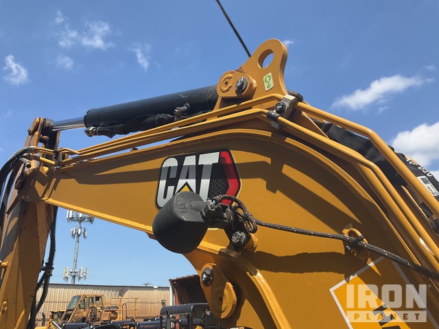 2022 Cat 304 Mini Excavator in Waipahu, Hawaii, United States ...