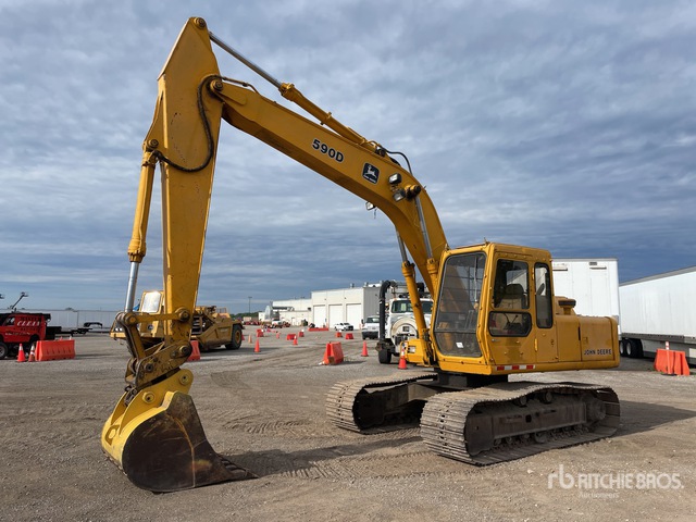1991 John Deere 590D Tracked Excavator | Ritchie Bros. Auctioneers