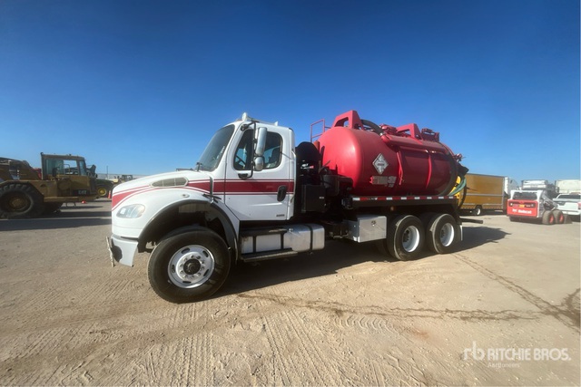 Keith Huber on 2005 Freightliner M2 106 6x4 Vacuum Tanker Truck ...