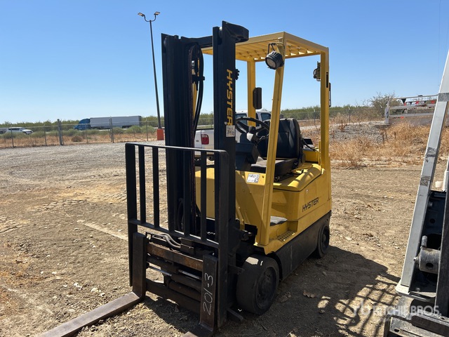 2002 Hyster S30XM 3000 lb Cushion Tire Forklift | Ritchie Bros. Auctioneers
