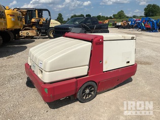 2011 Tennant 6600 Ride-On Floor Sweeper in Morris, Illinois, United ...