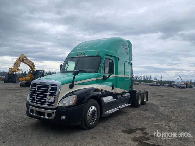 2012 Freightliner Cascadia 125 T/A Sleeper Truck Tractor | Ritchie Bros ...