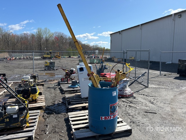 Telpro 138-2 Material Hoist | Ritchie Bros. Auctioneers