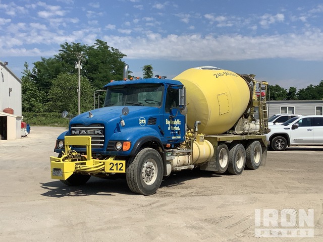 2003 Mack CV713 8x4 Mixer Truck in Baltimore, Maryland, United States ...