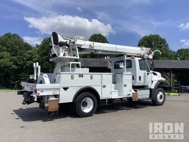 Altec DC47T on 2016 International 7300 4x4 Digger Derrick Truck in ...