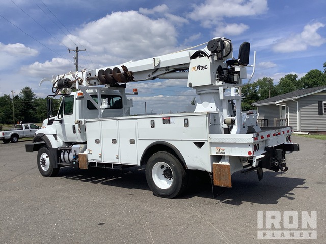 Altec DC47T on 2016 International 7300 4x4 Digger Derrick Truck in ...