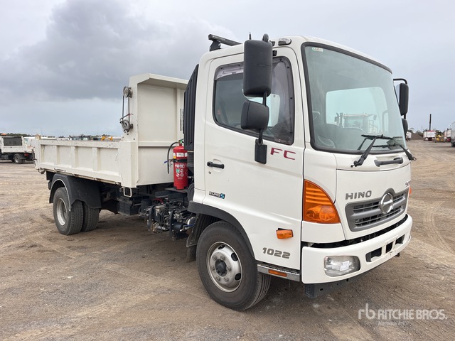 2018 Hino FC 1022 500 Series 4x2 S/A Dump Truck | Ritchie Bros. Auctioneers