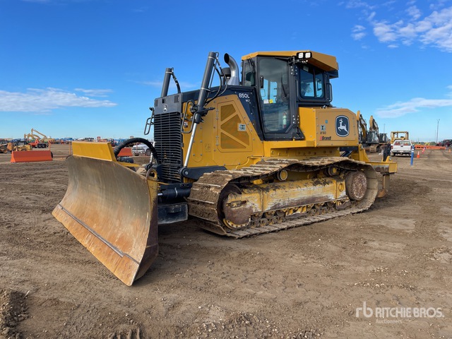 2021 John Deere 850L WLT Crawler Dozer | Ritchie Bros. Auctioneers
