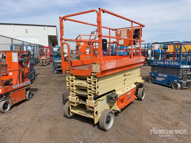 2015 JLG 3246ES Electric Scissor Lift | Ritchie Bros. Auctioneers