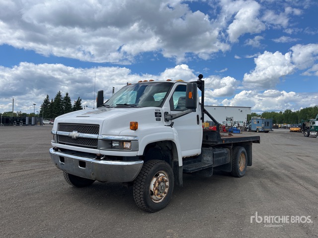 2005 Chevrolet C5500 4x4 Flatbed Truck | Ritchie Bros. Auctioneers