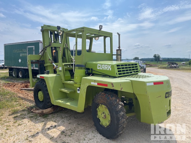 1979 Clark C500Y-S250 25000 lb Cushion Tire Forklift (Inoperable) in ...