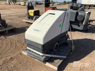 Surplus Tennant 465 Floor Sweeper in Red Rock, Arizona, United States ...