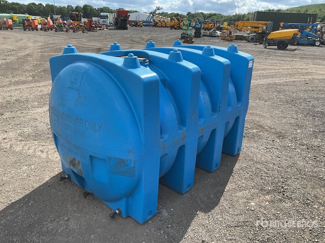Southern Water 2000 L Water Tank | Ritchie Bros. Auctioneers