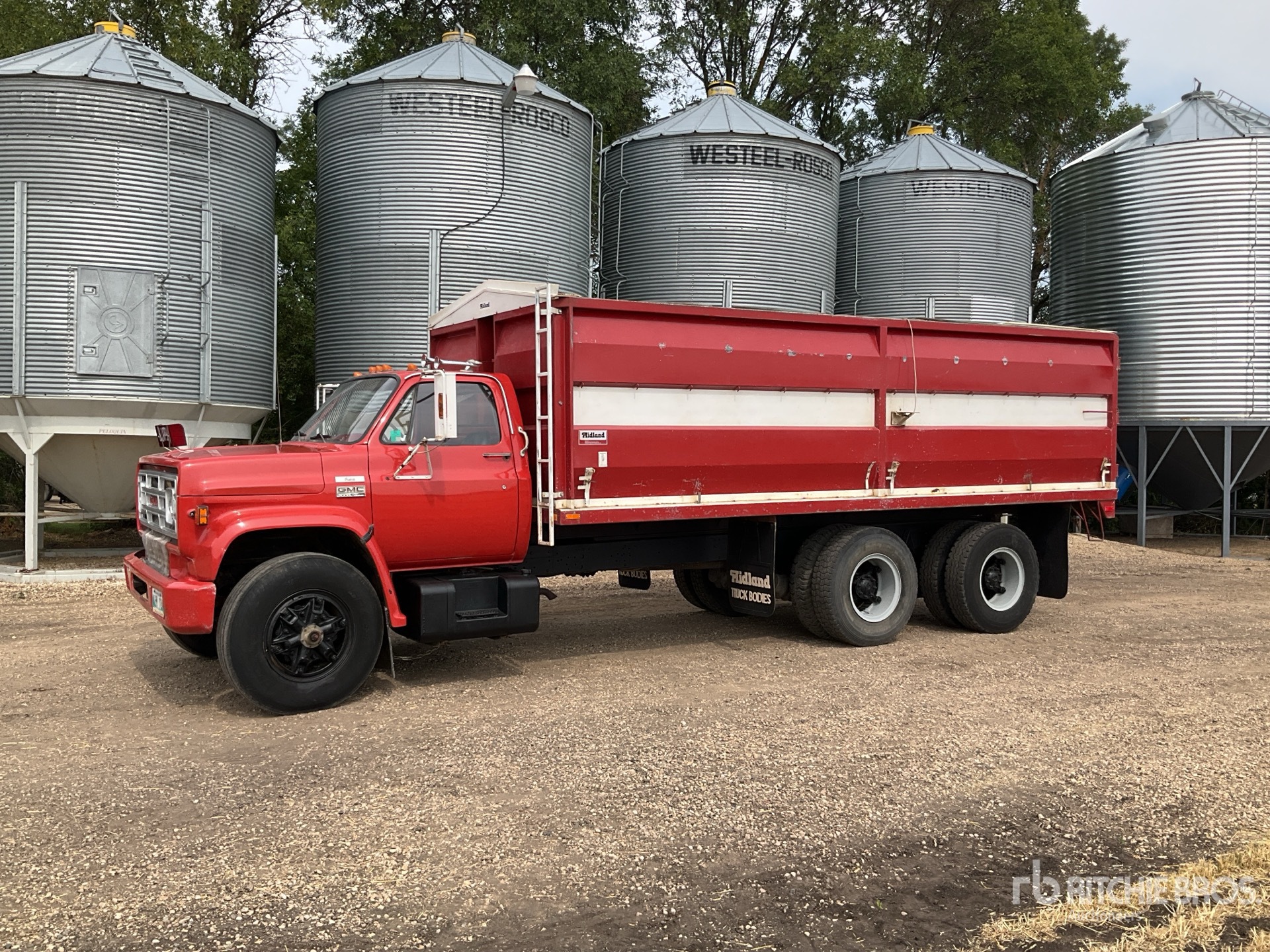 1979 GMC 7000 Sierra 6x4 Grain Truck | Ritchie Bros. Auctioneers