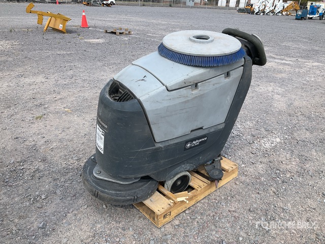 2019 Nilfisk Advance SC500 Maquina Lava Pisos Electrica / Floor ...