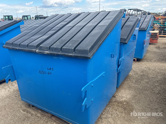 Quantity of (2) 4 Yard Side Load Garbage Bins | Ritchie Bros. Auctioneers