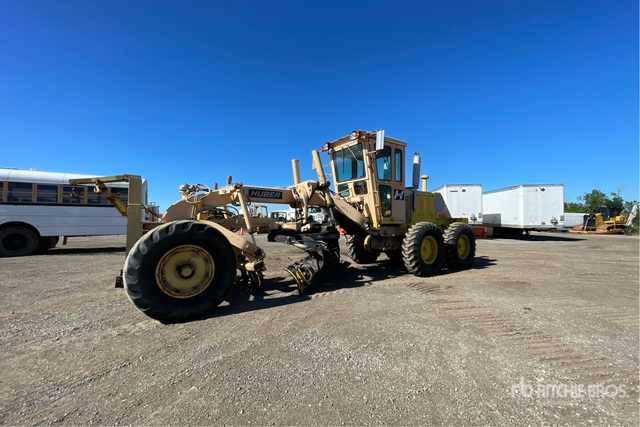 Huber F1500 Motor Grader | Ritchie Bros. Auctioneers