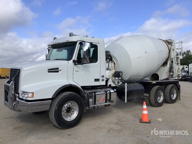 2019 Volvo VHD 6x4 Mixer Truck | Ritchie Bros. Auctioneers