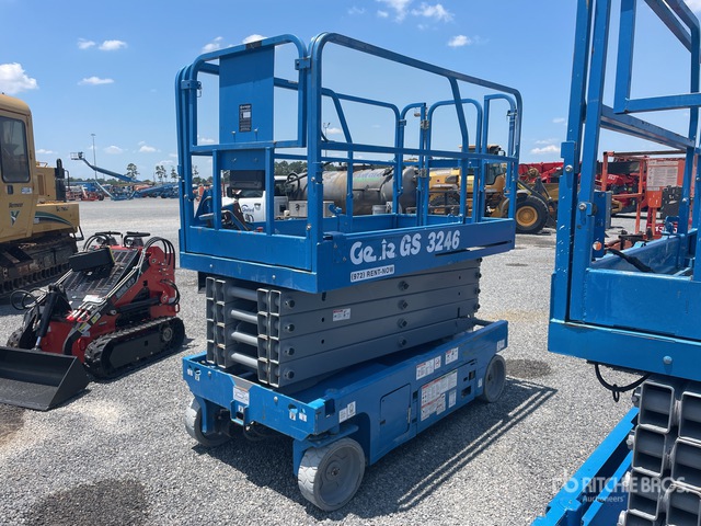 Genie GS3246 Electric Scissor Lift | Ritchie Bros. Auctioneers