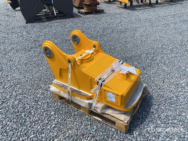 Bauer mast link pole w+m | Ritchie Bros. Auctioneers