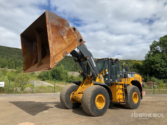 Bell L2606E Wheel Loader | Ritchie Bros. Auctioneers