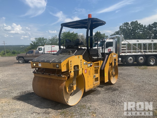 2016 Cat CB44B Double Drum Roller in Greenbrier, Arkansas, United ...