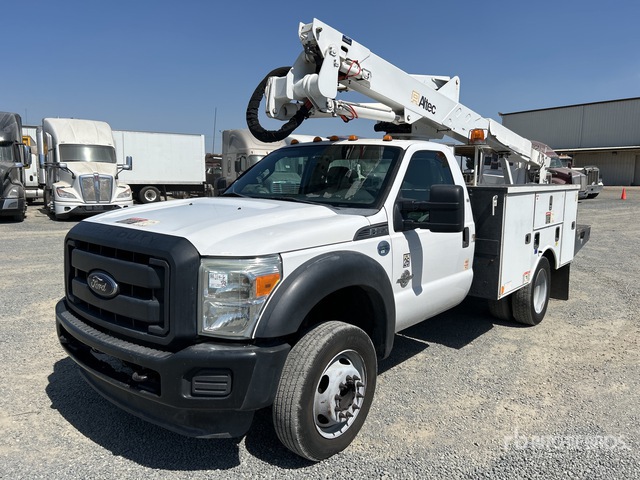 Altec AT37G on 2012 Ford F-550 4x2 Bucket Truck | Ritchie Bros. Auctioneers