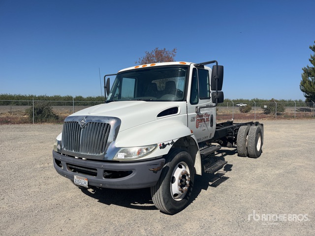 2008 International 4300 SBA 4x2 Cab and Chassis | Ritchie Bros. Auctioneers
