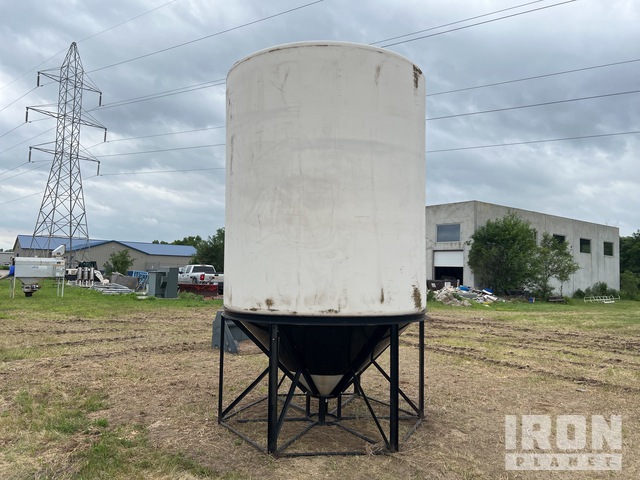 2500 gal Skid-Mounted Water Tank in Lincoln, Nebraska, United States ...