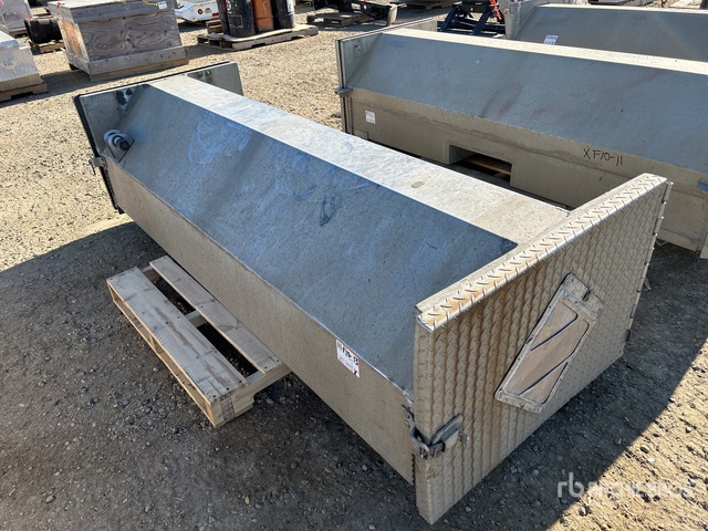 8 ft Aluminum Jocky Box | Ritchie Bros. Auctioneers