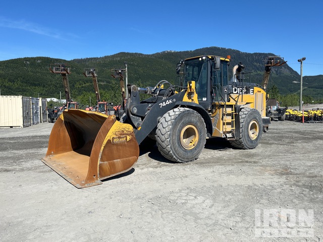 2019 John Deere 744K Wheel Loader | Ritchie Bros. Auctioneers