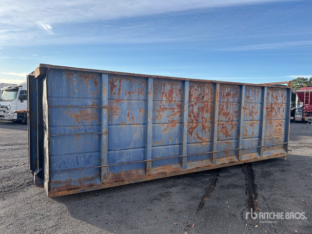 30 m3 Hook-Lift Waste Container | Ritchie Bros. Auctioneers
