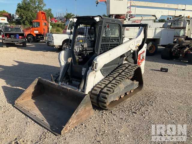 2020 Bobcat T76 R-Series Compact Track Loader | Ritchie Bros. Auctioneers