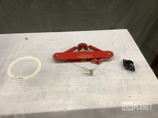 Surplus (2) Airflow Baffles, (2) Ground Safety Locks, (5) Pads ...