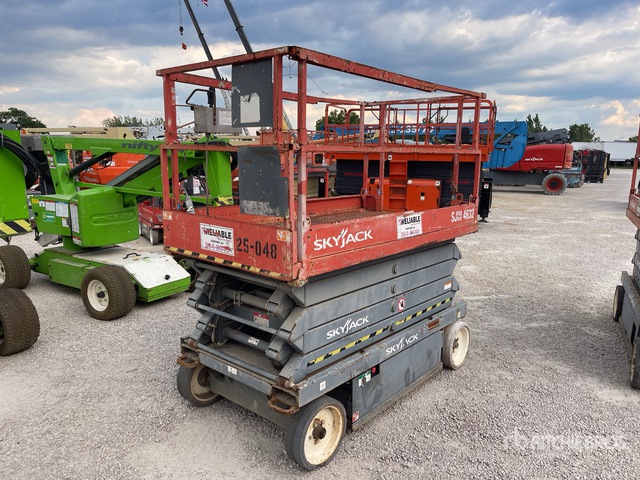 2014 Skyjack SJIII-4632 Electric Scissor Lift | Ritchie Bros. Auctioneers