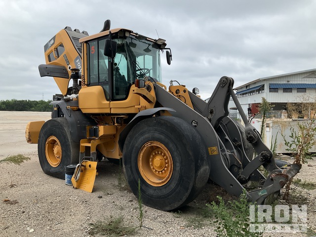 2012 Volvo L90G Wheel Loader (Inoperable) in San Antonio, Texas, United ...