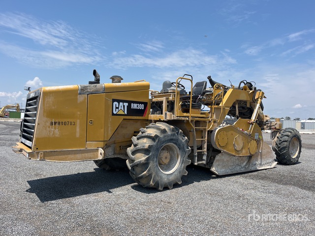 2016 Cat RM300 Wheel Soil Stabilizer Reclaimer | Ritchie Bros. Auctioneers