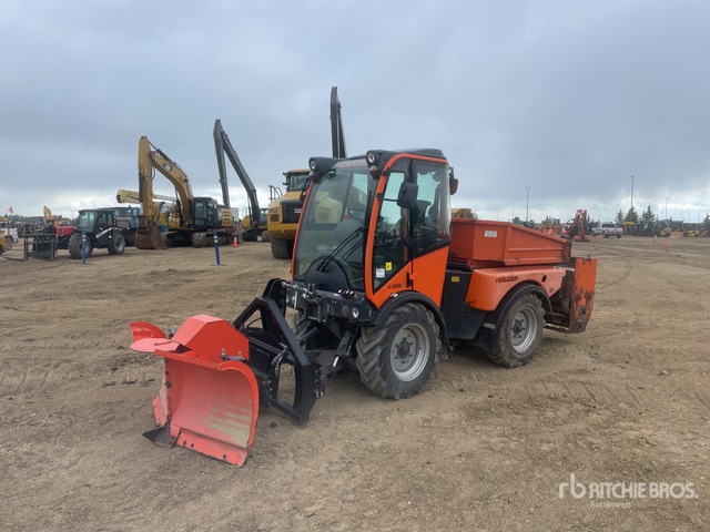 2015 Holder C992 Industrial Tractor | Ritchie Bros. Auctioneers