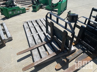 2016 Arrow 36 in Mini Skid Steer Forks, Quincy, Illinois, Estados ...