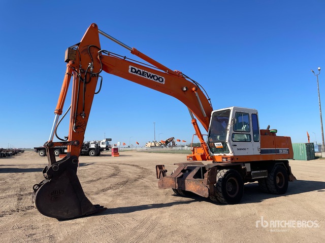 1996 Daewoo DH200W Wheel Excavator | Ritchie Bros. Auctioneers