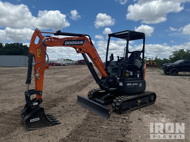 2023 Doosan DX27Z-7 Mini Excavator in San Antonio, Texas, United States ...
