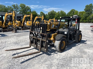 2018 Cat TH255C Telehandler in La Vergne, Tennessee, United States ...