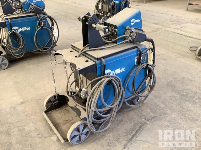 Miller PipeWorx 400 400 A Mobile Multi-Process Electric Welder in ...
