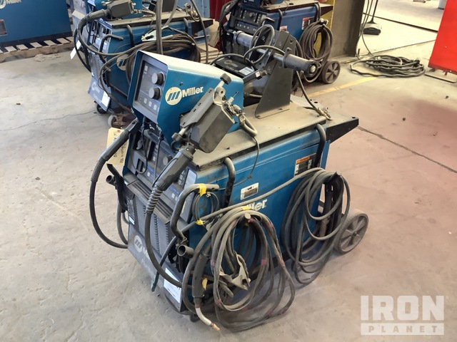 2014 Miller PipeWorx 400 400 A Mobile Multi-Process Electric Welder in ...