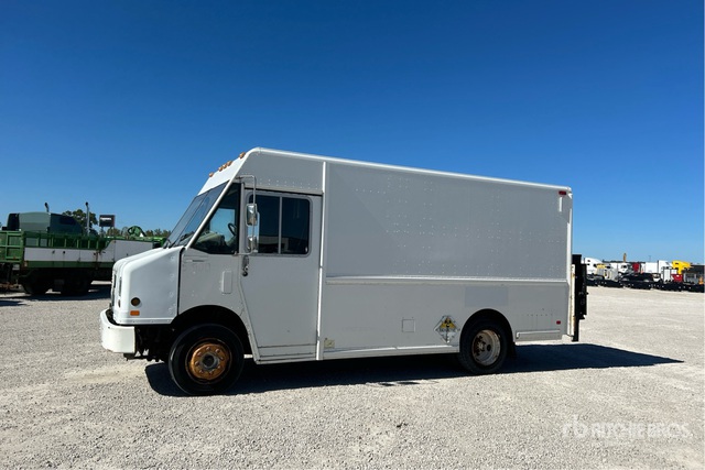 1998 Freightliner MT45 4x2 Step Van | Ritchie Bros. Auctioneers