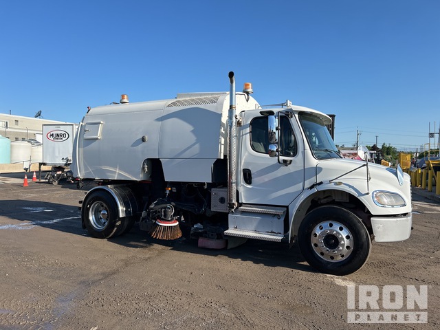 2013 Freightliner FM2 Sweeper Truck in Ottawa, Ontario, Canada ...