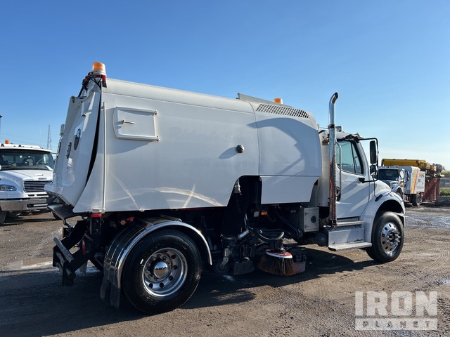 2013 Freightliner FM2 Sweeper Truck in Ottawa, Ontario, Canada ...