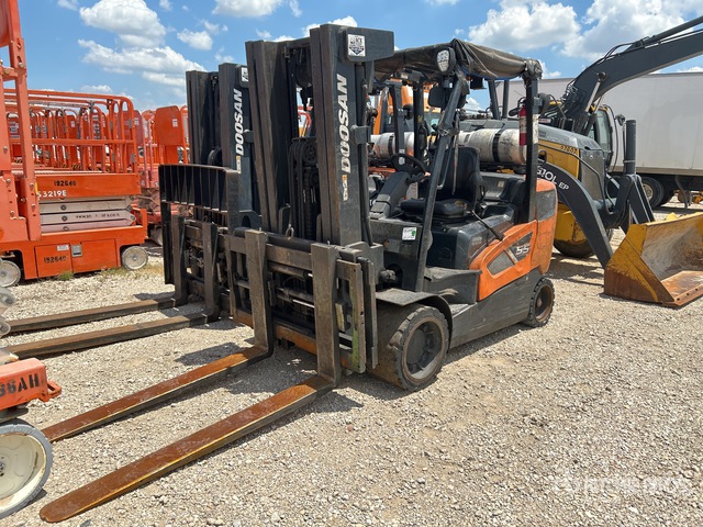 Doosan GC55C-9 11850 lb Pneumatic Tire Forklift | Ritchie Bros. Auctioneers